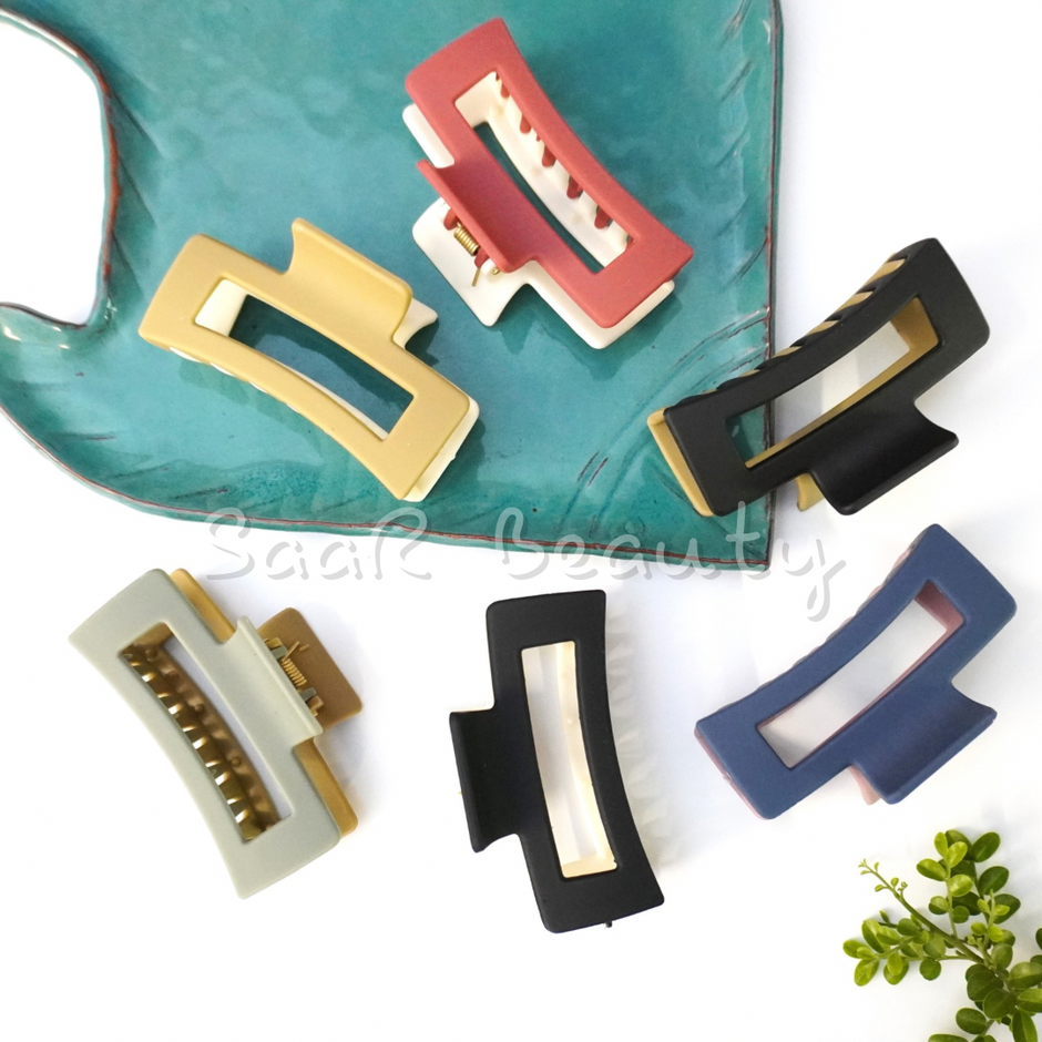 Shop Trendy Clutchers & Claws – SAAR BEAUTY