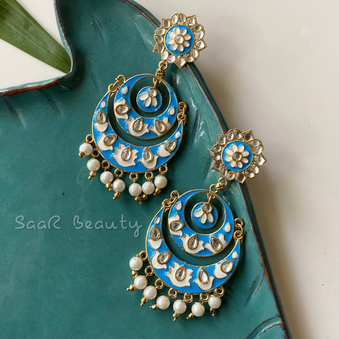Shop Traditional Indian Style Earrings – SAAR BEAUTY